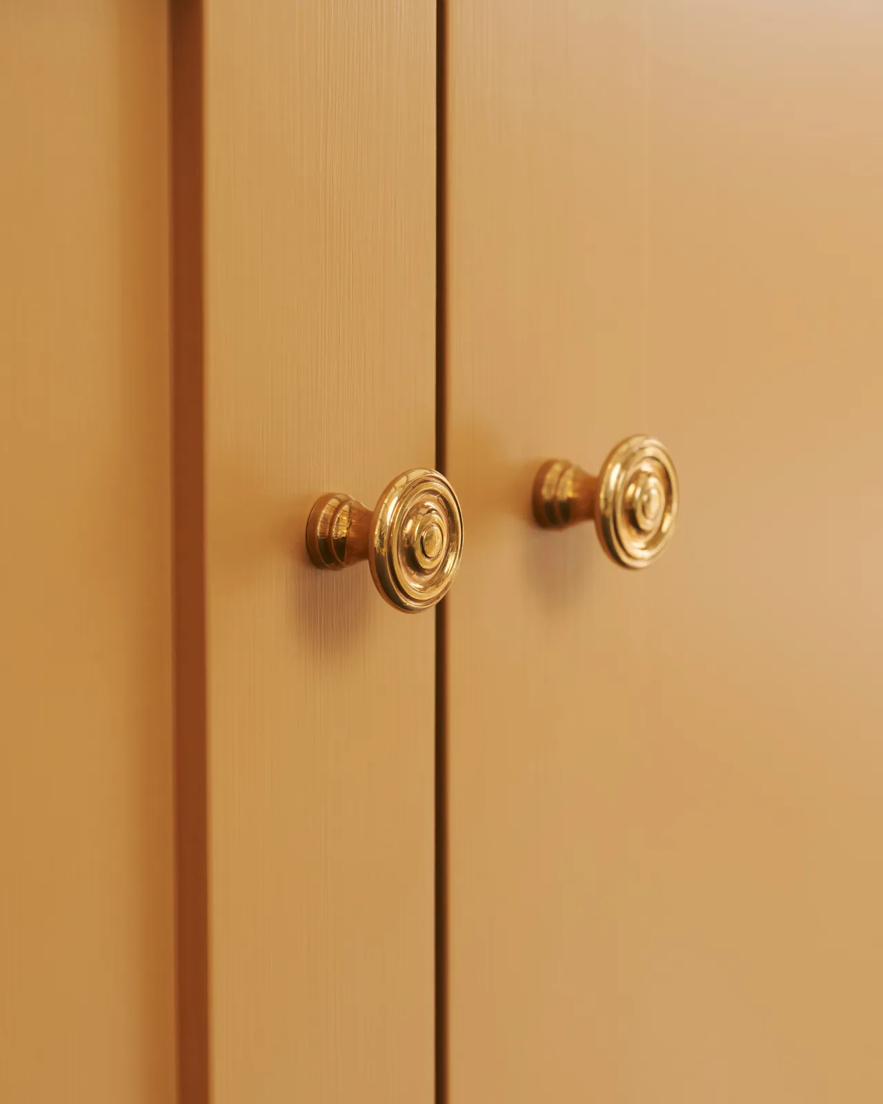 The Button Knob | deVOL Kitchens